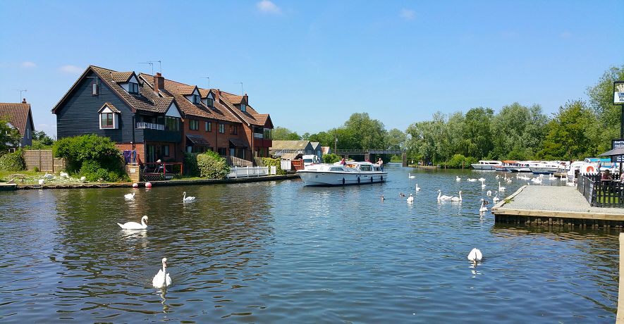 Norfolk Broads Cottages | Wroxham Holiday Cottages